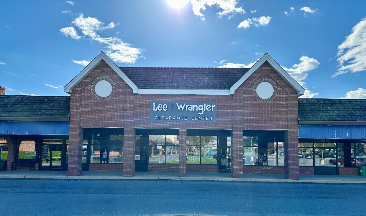 Apparel for Men and Women in Lancaster, 17602 | Wrangler - 0000001107